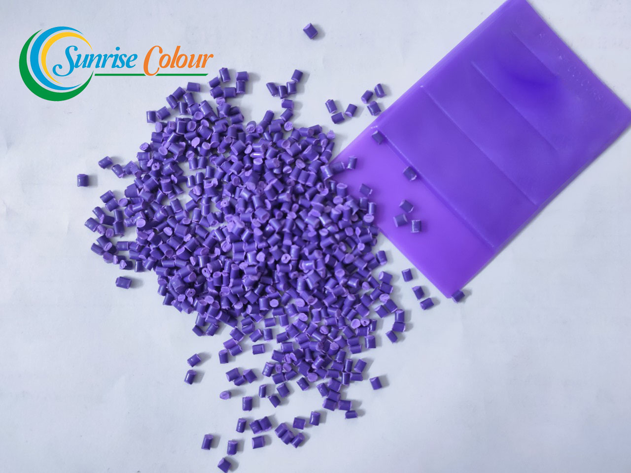 VIOLET MASTERBATCH (Purple Masterbatch)